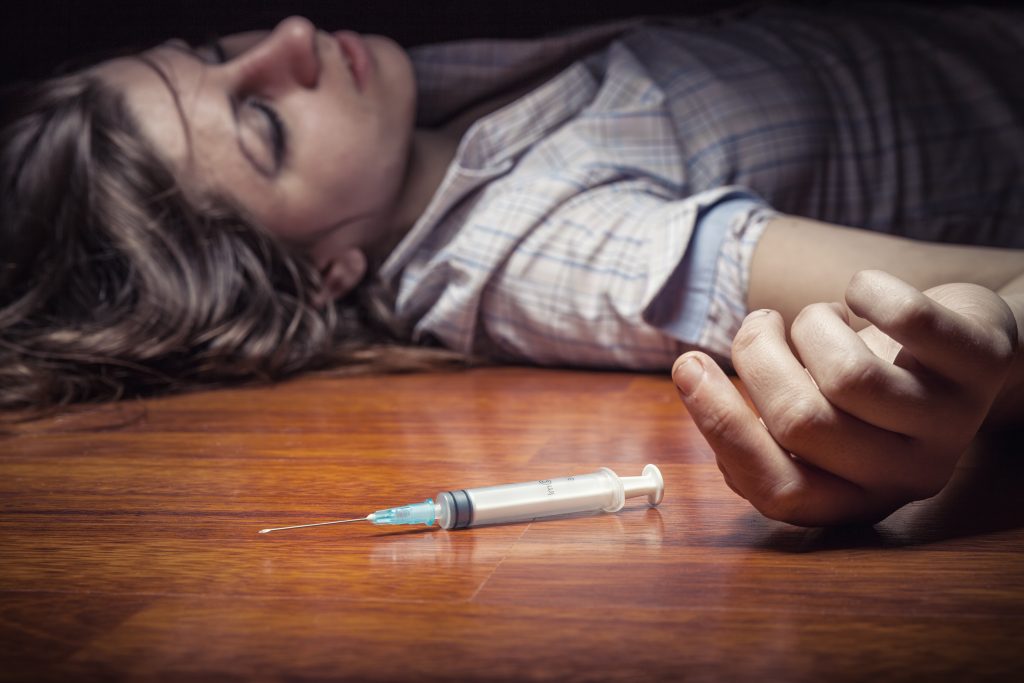 Heroín: Droga, ktorá vás zaručene zomelie. Aké sú účinky heroínu?